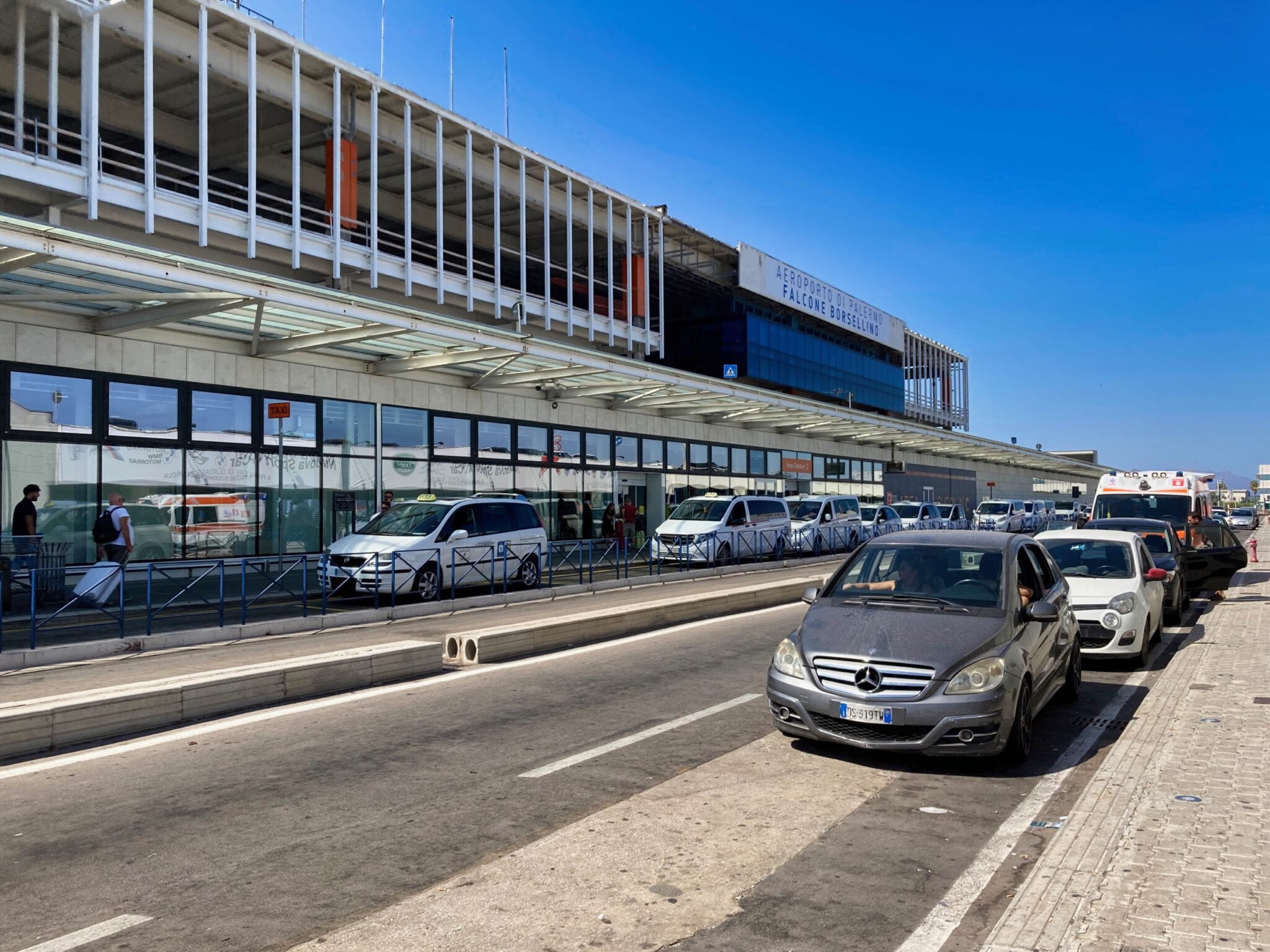 Flughafen Palermo: Tipps für Ankunft, Abflug und Transfer ins ...